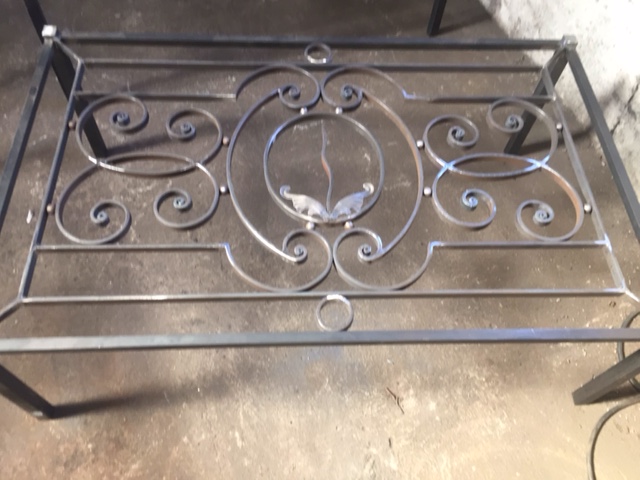 Tables en fer forgé "Tables à Tables"